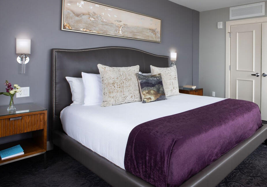 Best Hotels Downtown Wichita KS | Ambassador Hotel Wichita